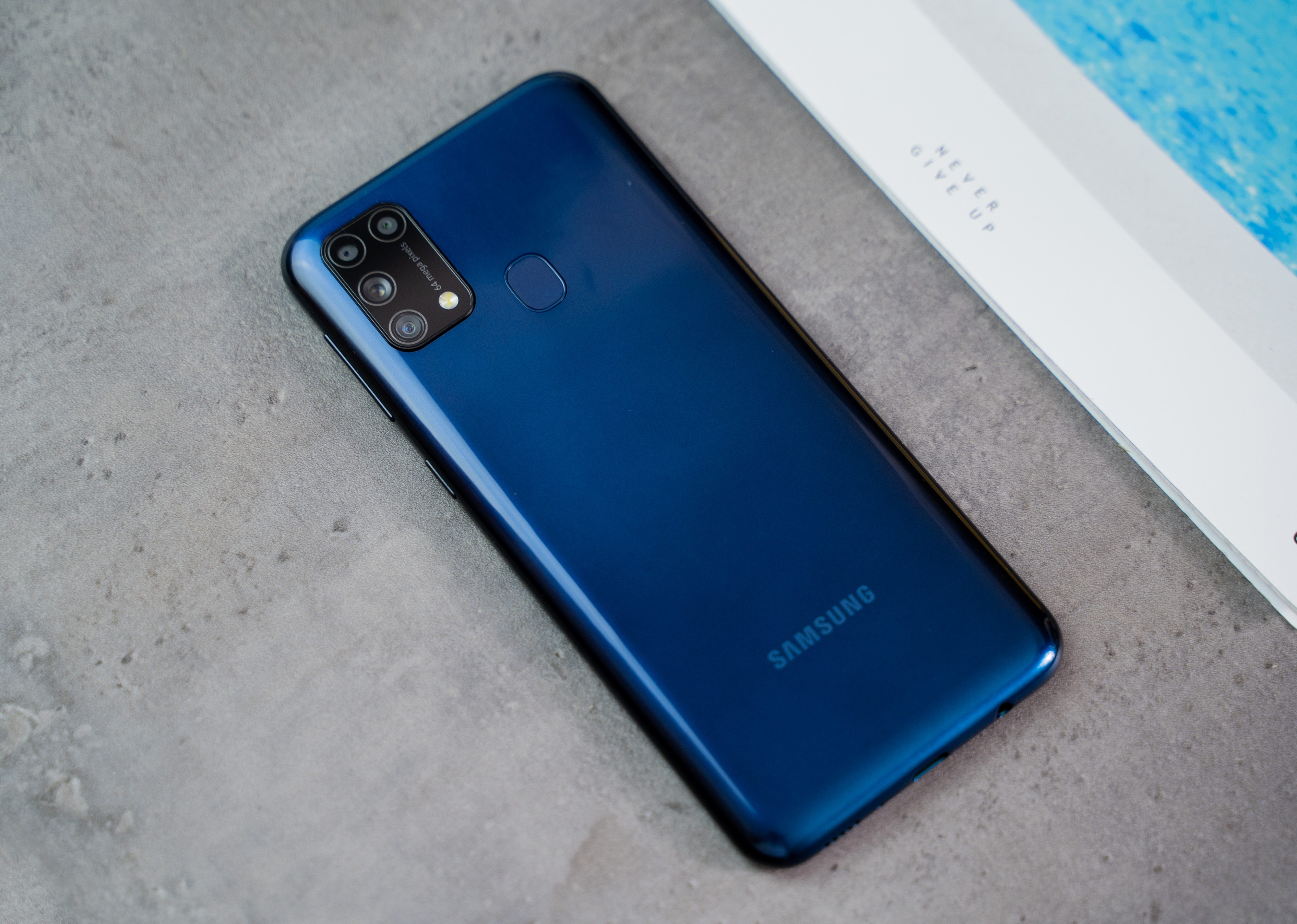 Đánh giá Galaxy M31: Camera 64MP pin 6.000mAh giá chỉ 5.8 triệu