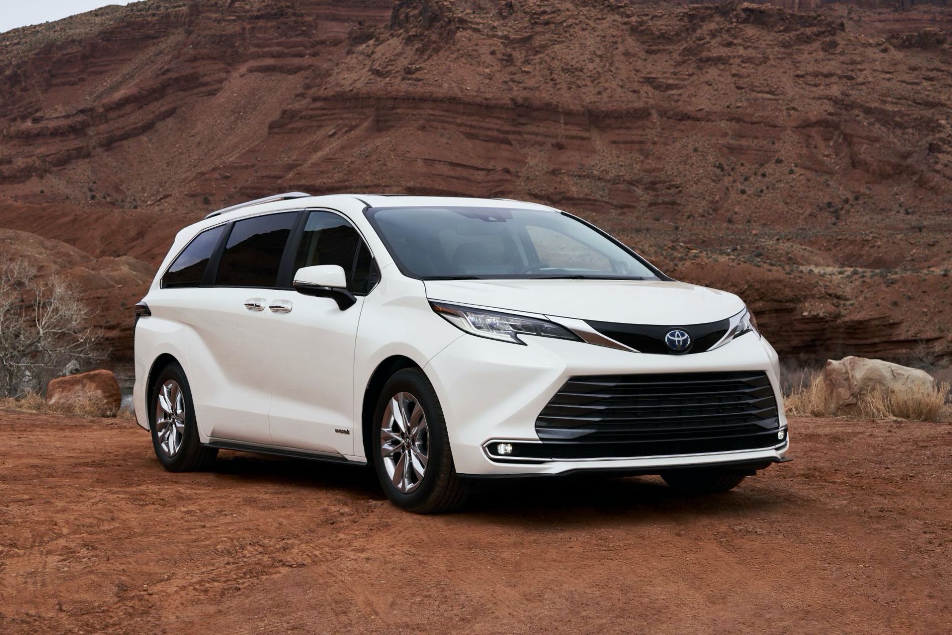 Toyota Sienna 2021 - MPV sang chảnh anh em với Toyota Innova chính thức ...