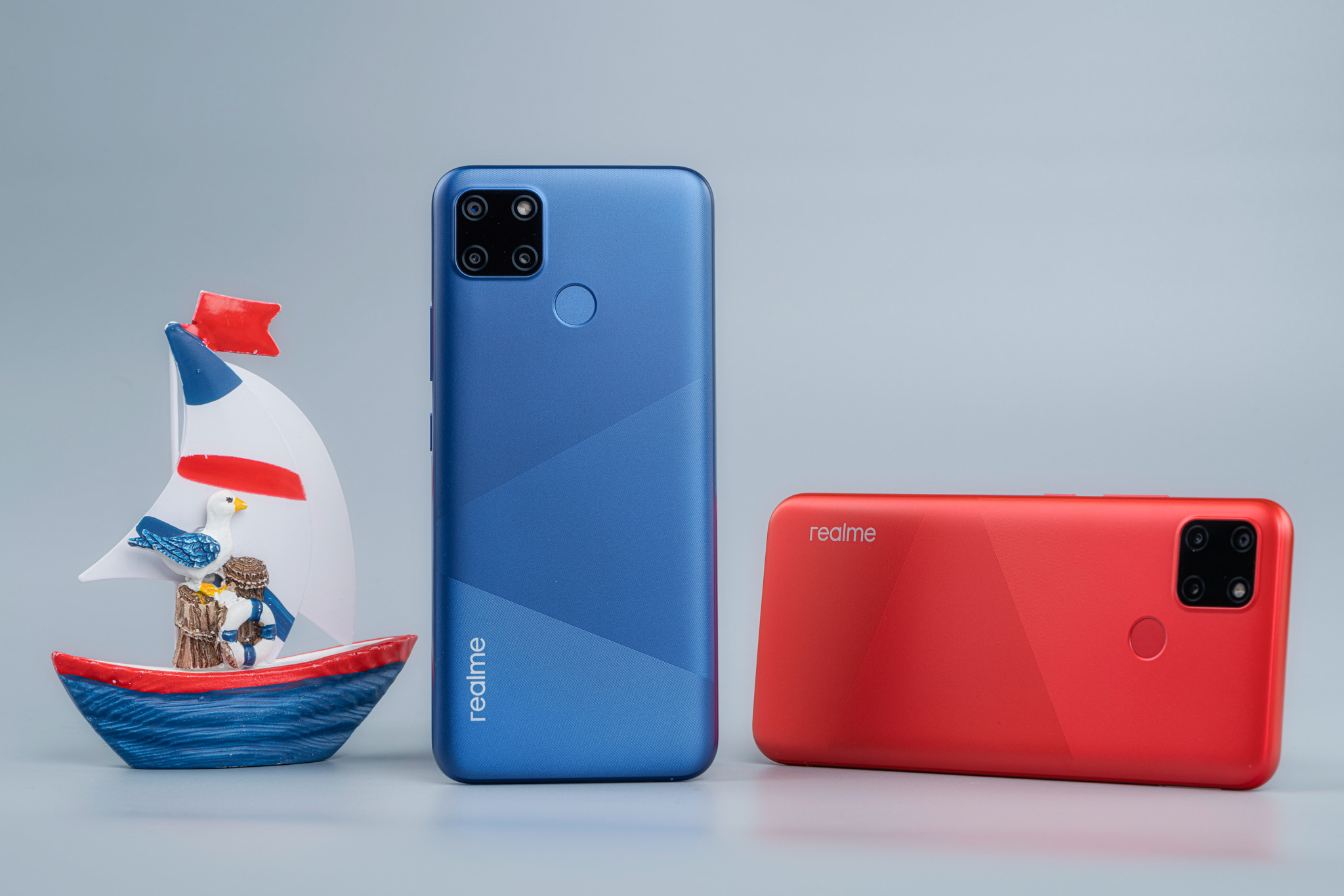 Realme giới thiệu realme C12: Pin 6.000mAh giá chỉ 3.5 triệu