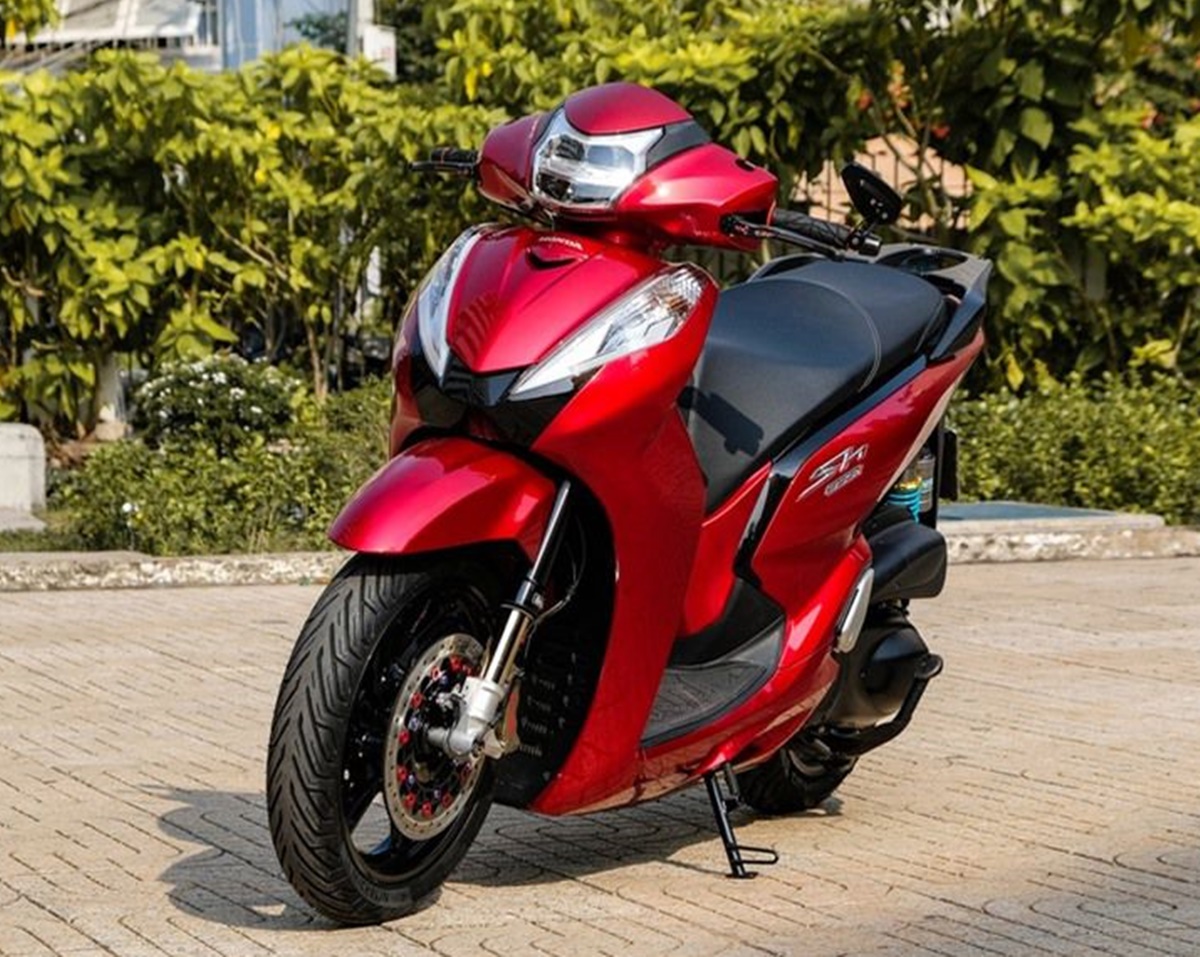 Chiếc Honda SH 300i có giá không tưởng: Trang bị cực khủng, ngoại hình ...