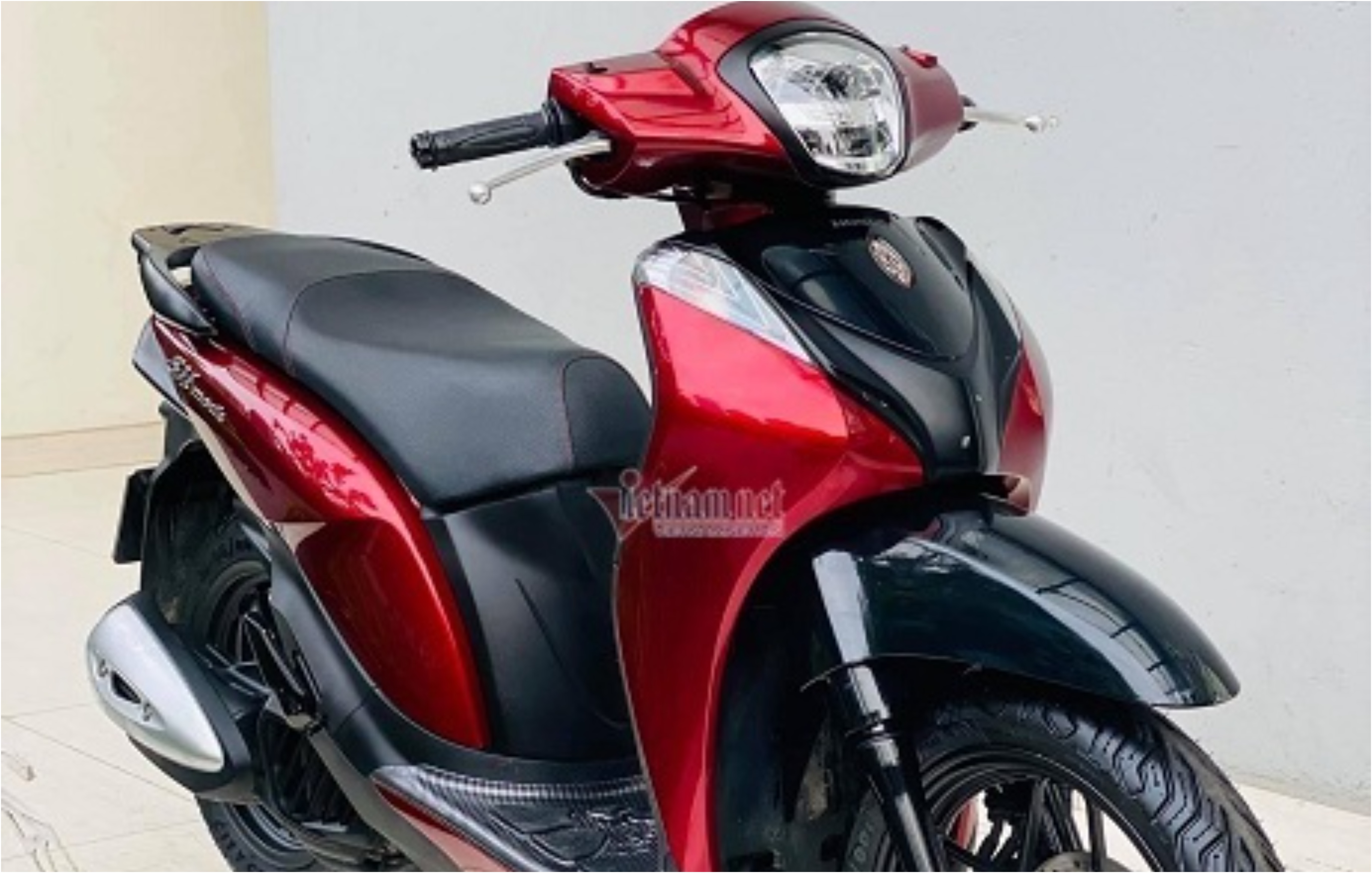 Chiếc Honda SH Mode có giá lên tới 200 triệu, đắt gấp đôi Honda SH 150i ...