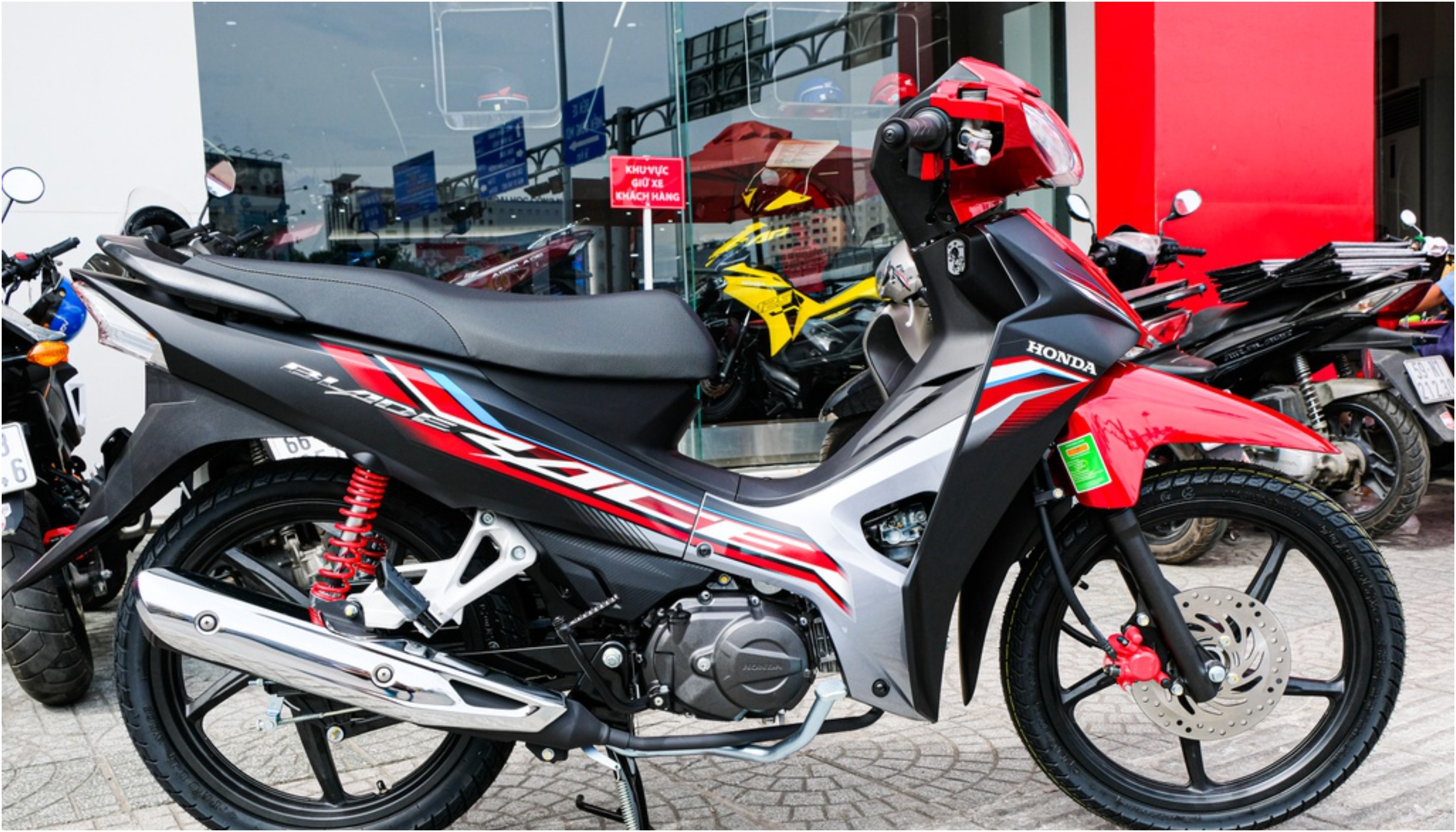 Honda Blade tiếp tục giảm giá trong tháng 5, gây sức ép lên Wave Alpha ...