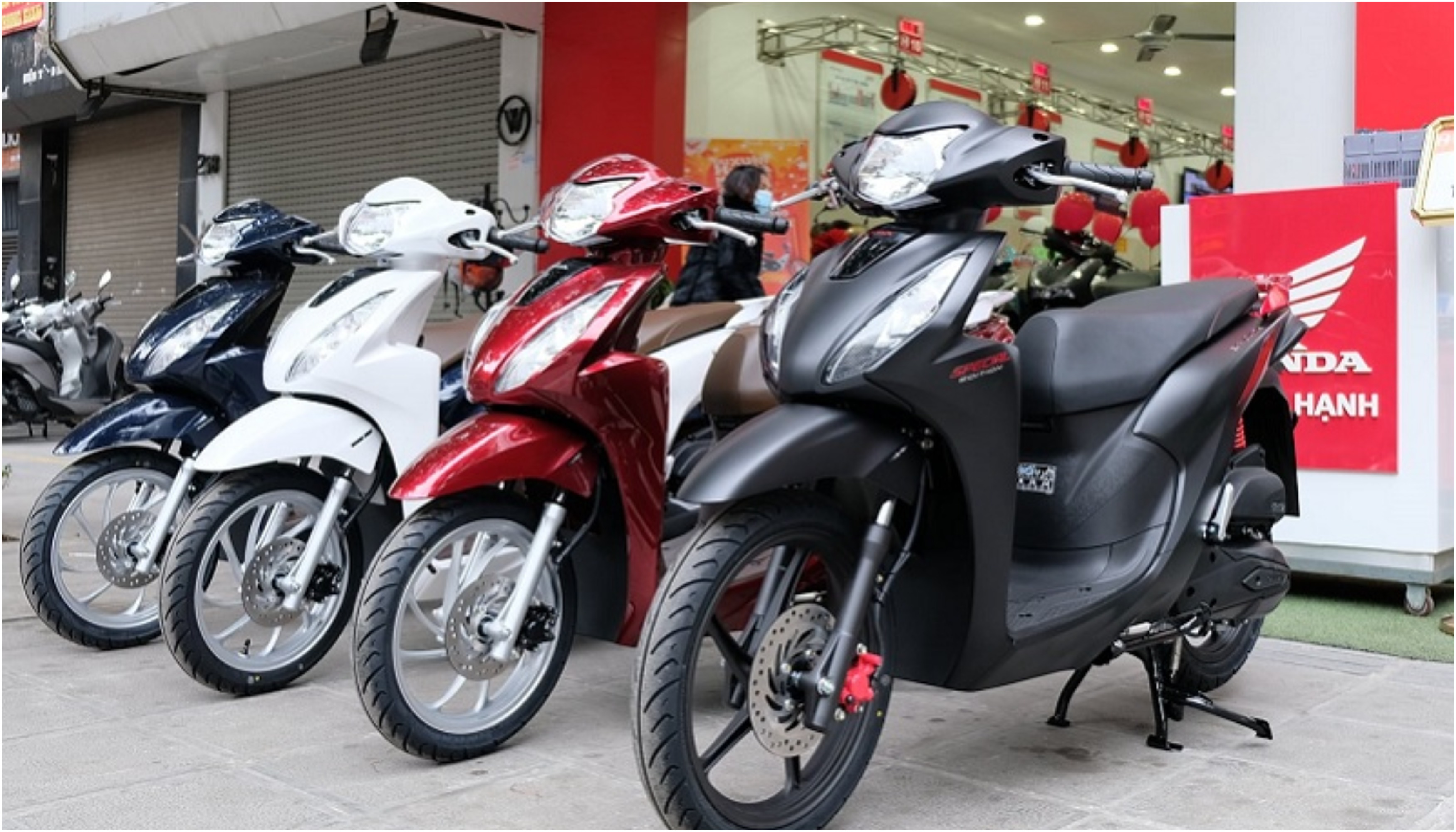 Giá xe Honda Vision biến động cuối tháng 6, chênh chỉ từ 2 triệu đồng ...