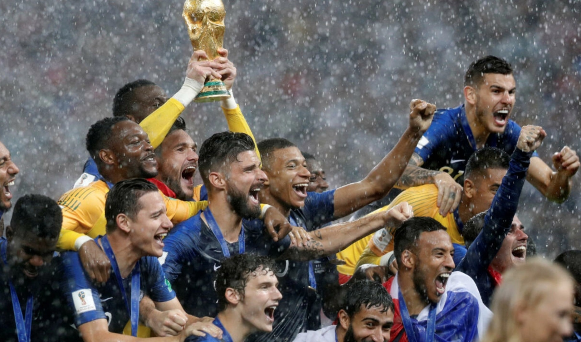 World Cup tổ chức 2 năm 1 lần: Ý tưởng điên rồ hay giải pháp 'thiên thần'
