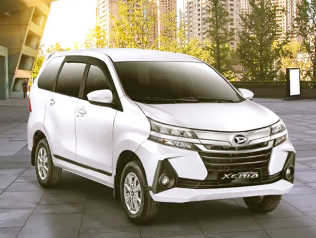 Kỳ phùng địch thủ Toyota Innova 2021 giá chỉ 291 triệu với trang bị so ...