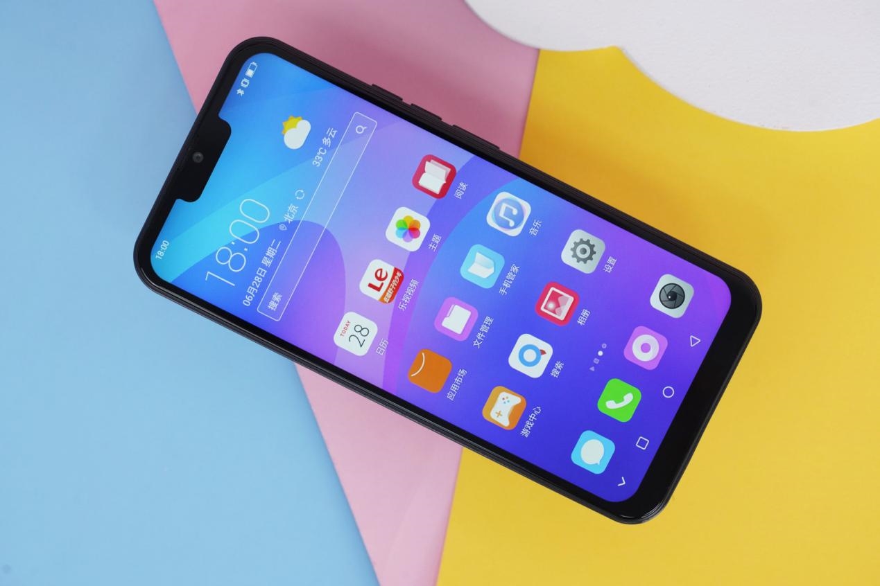 Đập hộp, trên tay Letv Y1 Pro: Giống iPhone 13 nhưng giá chỉ 1.7 triệu đồng