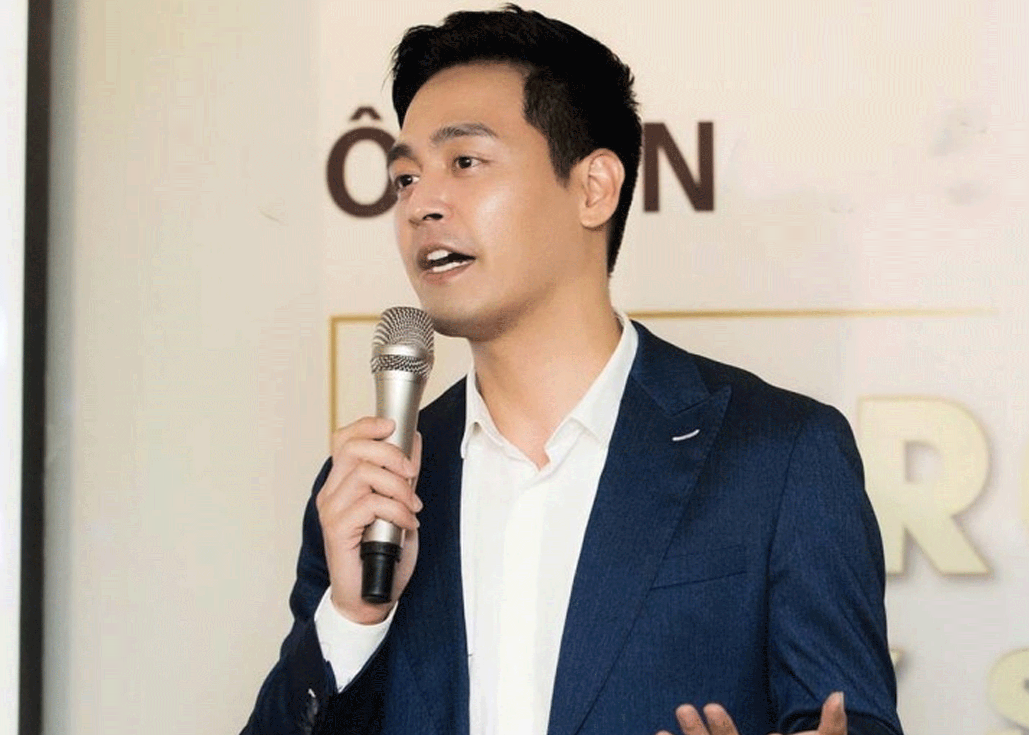 MC Phan Anh đóng tài khoản kêu gọi ủng hộ sớm hơn dự kiến 4 ngày, hé lộ ...