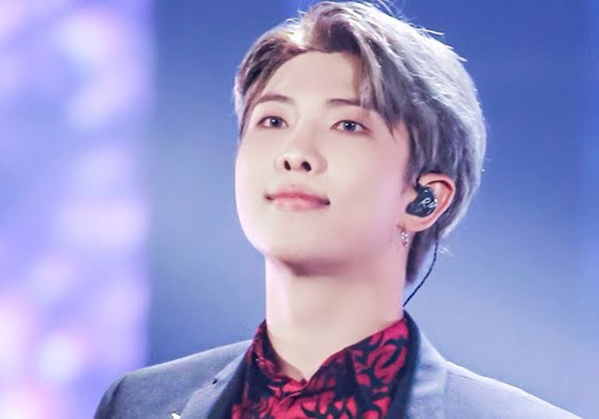Nam thần tượng RM (BTS) xác nhận làm MC cho chương trình tvN sắp tới