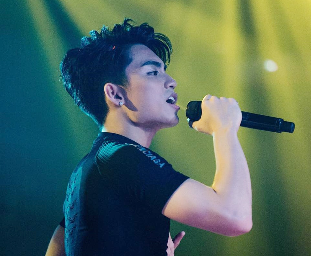 MONO ‘lần đầu’ xuất ngoại sau khoảng thời gian chạy show 'tằng tằng ...