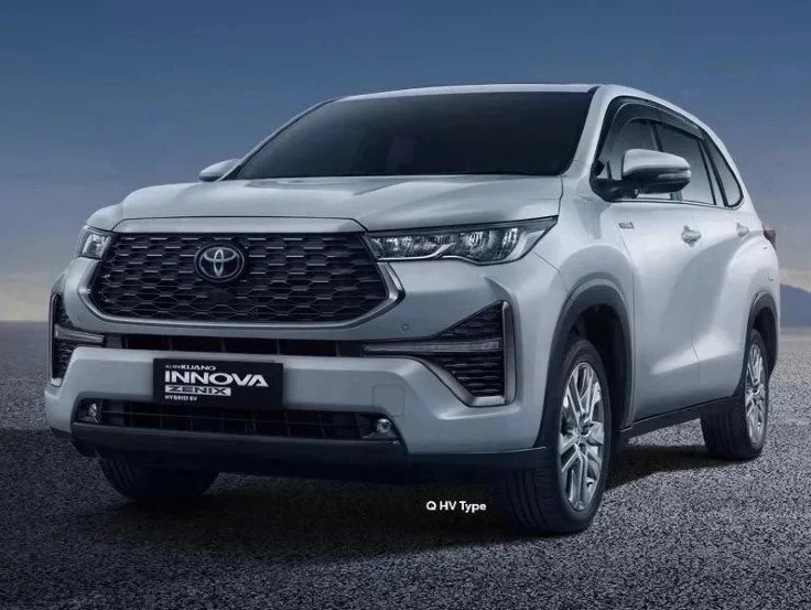 Toyota Innova 2023 rục rịch chuẩn bị ra mắt: Mitsubishi Xpander hoảng ...