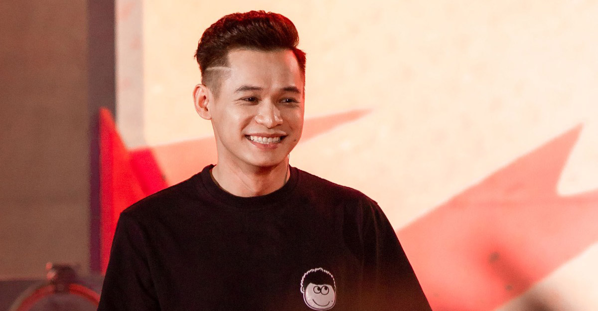 CĐM ngỡ ngàng khi chứng kiến kỉ lục buổi offline ‘Ao Làng’ của streamer ...