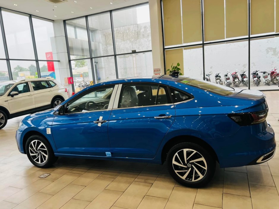 Đối thủ trên cơ Hyundai Accent và Honda City giảm giá sốc 200 triệu ...