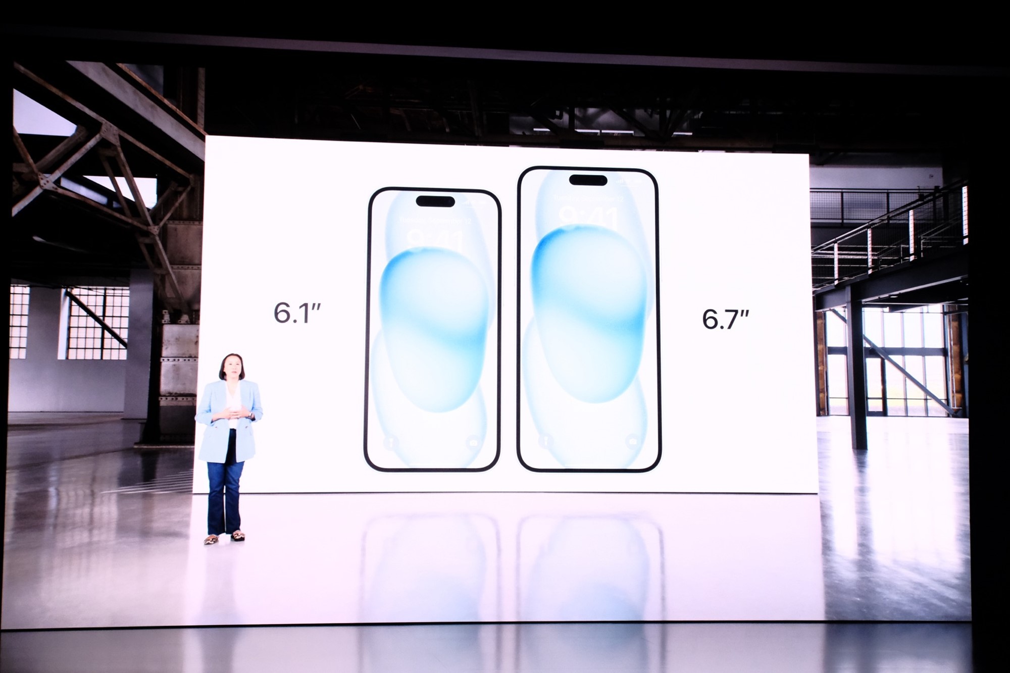 Apple ra mắt iPhone 15 và iPhone 15 Plus, màn Dynamic Island, camera 48MP, USB-C, giá rẻ