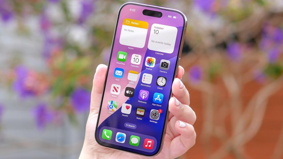 Đây là chiếc iPhone Pro đáng mua nhất lúc này, chỉ nhỏ hơn iPhone 16 ...