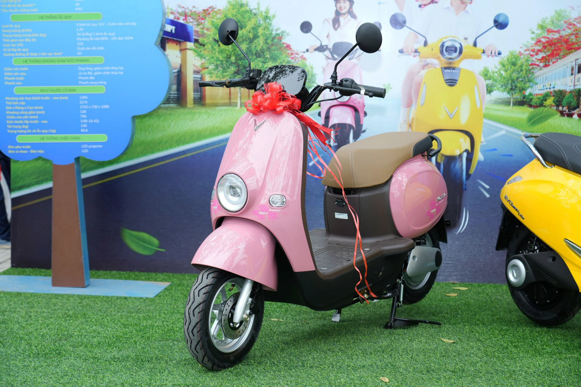 Lý do VinFast Motio là mẫu xe máy điện ‘xóa nhòa mọi khoảng cách thế hệ’