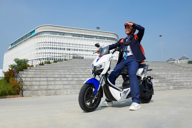 YADEA Vietnam - Chính thức mở bán YADEA X5 - Xe máy điện Thể thao đường ...